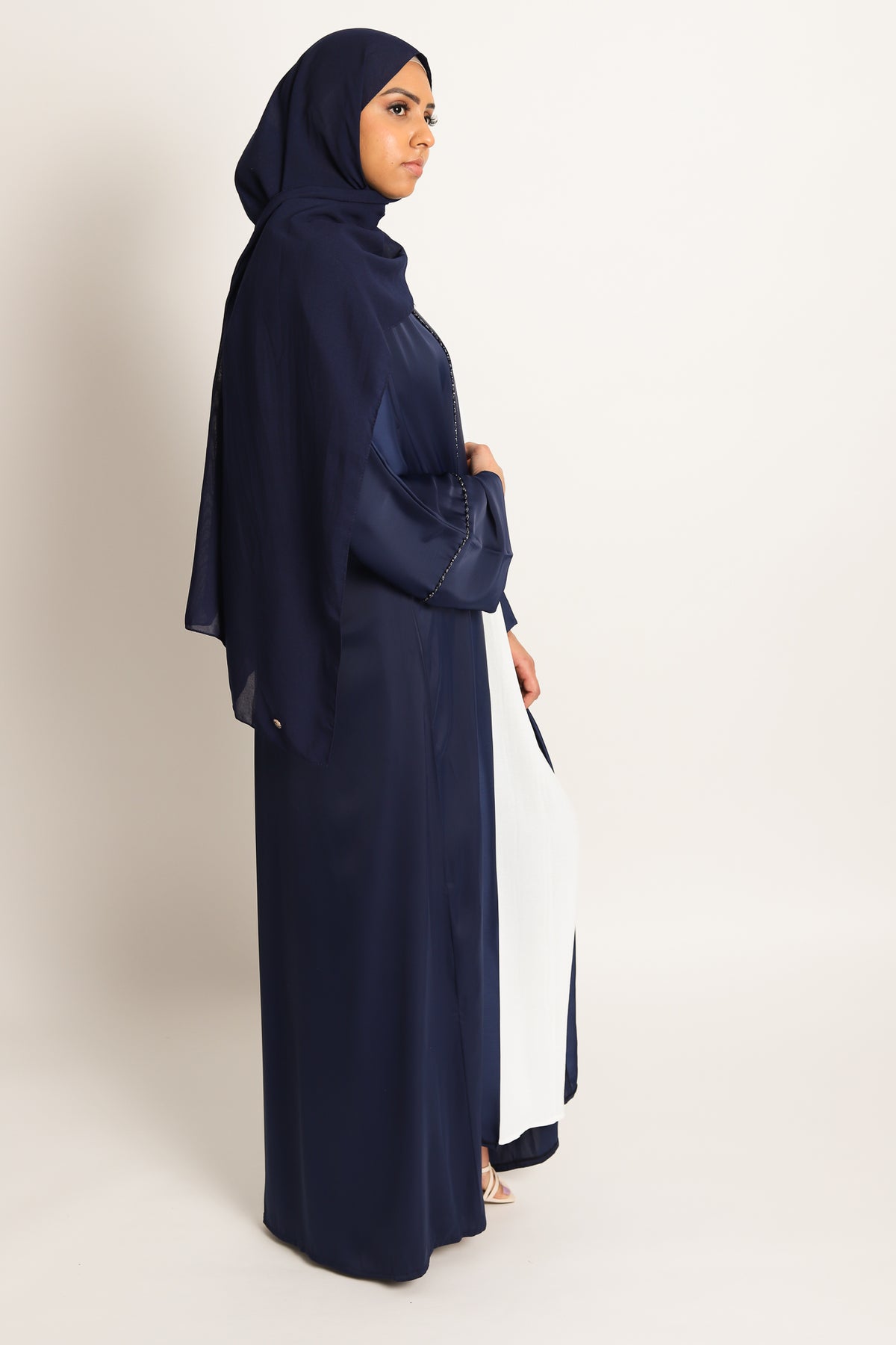 Layali Open Abaya - Navy – Veil and Virtue