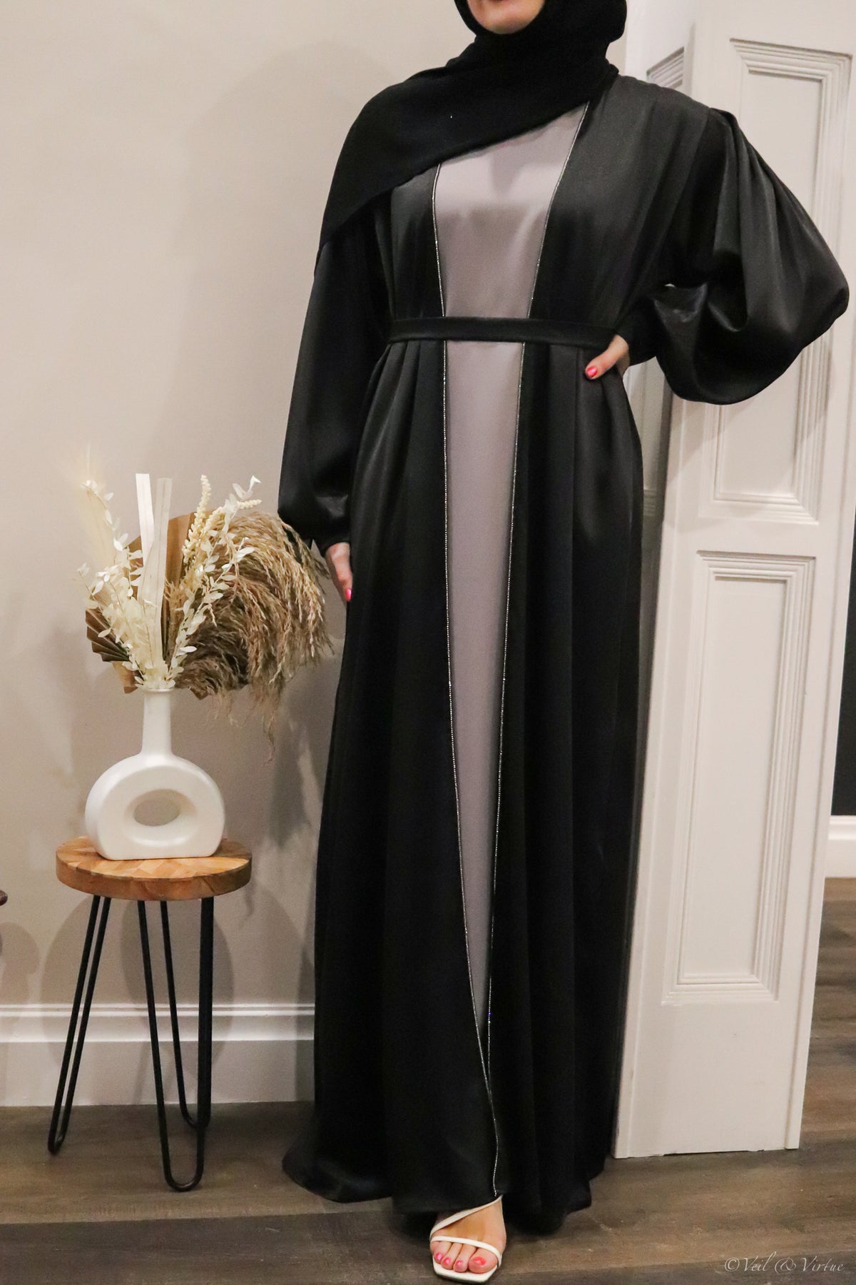 Maysa Longline Abaya - Black – Veil and Virtue